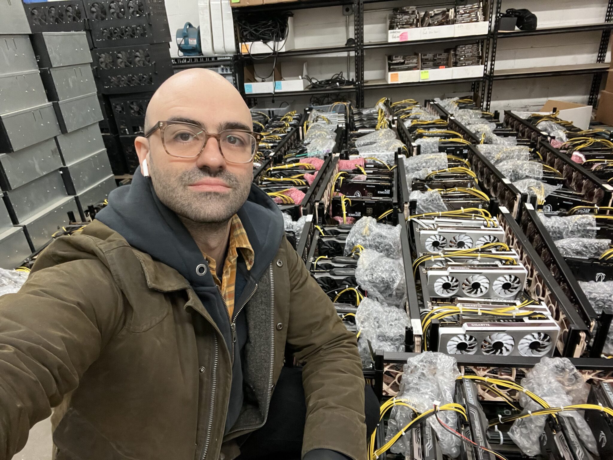 Buying a few GPU rigs selfie - Bitpro